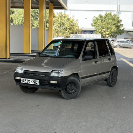 Автомобил тико