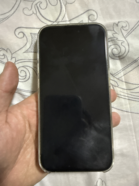 Iphone 15 pro sotiladi