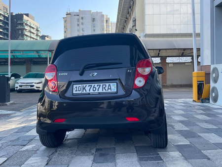 Продаётся автомобиль Ravon  Spark 2019 года