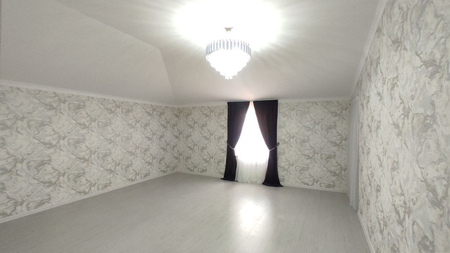 Продаётся 3х комнатная квартира 94 кв.метров 48.000у.е конец мик.район
