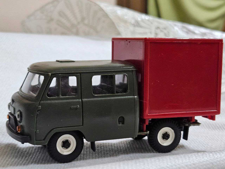 Редкие коллекционные Модели УАЗ 3962 в масштабе 1:43.