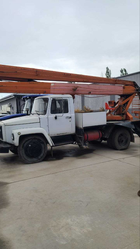 Авто вышка 17 м  2004 год