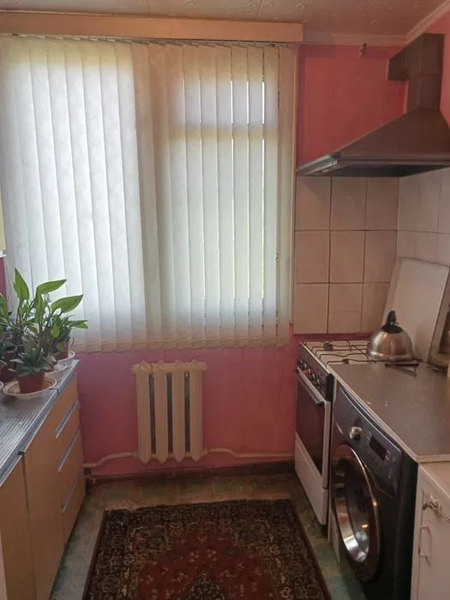 Чиланзар 24 3в4/5/5 Балкон 2*6 Комнаты раздельные срочно продается