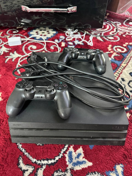 PlayStation4. Pro 1tb