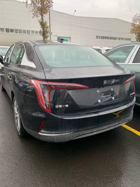 Hongqi E-QM5 450 km sotuvda tayyor !