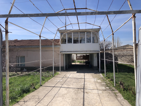 Продажа дома. 8,9 соток. Кибрай, Узумзор