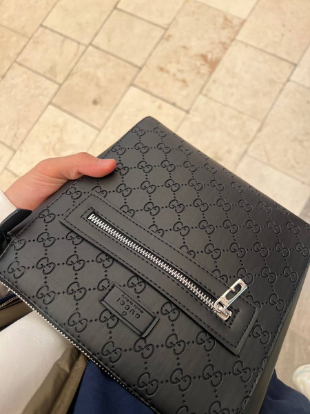 Gucci sumka sotiladi