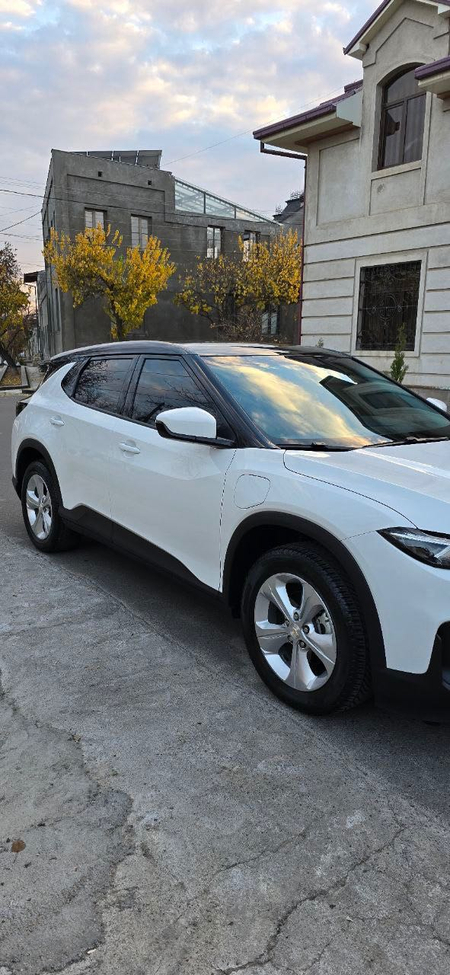 Chevrolet Menlo 23/24