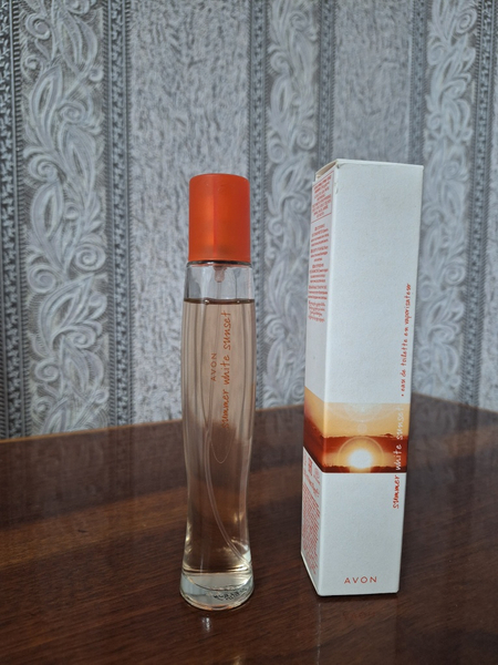 Духи женские. AVON 50 мл.