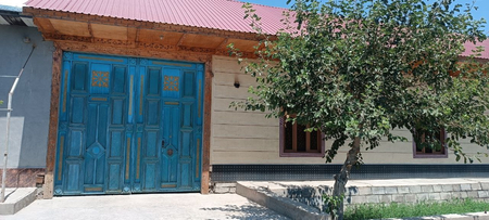 Uchastka sotiladi tez va arzon