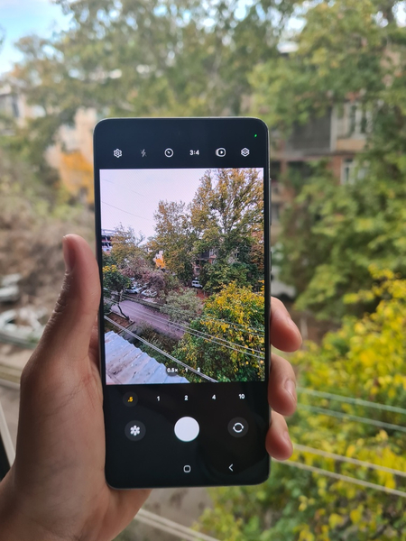 Samsung Galaxy A73