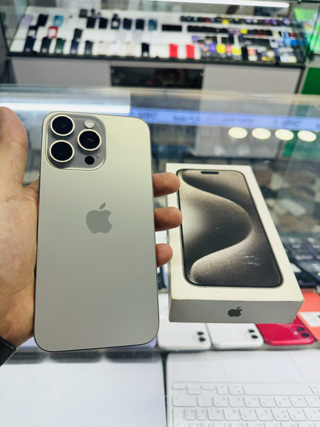 iPhone 15 Pro Max 256 gb natural