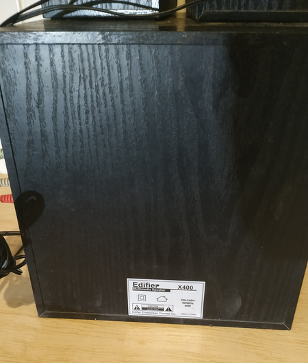 Компьютерные колонки 2.1 Edifier X400 .