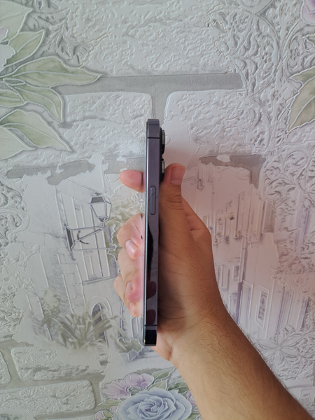Продам iPhone 14 pro