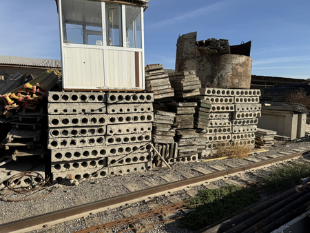 beton plitalar sotiladi