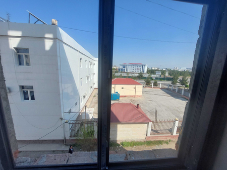 2 ва 3 хоналик Асака банк оркасида