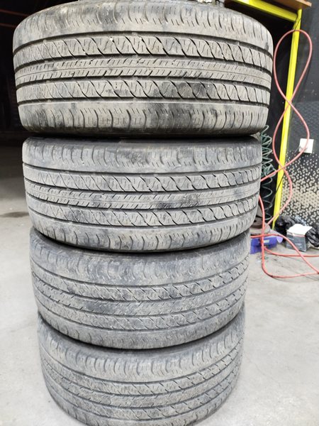 Продам шины 235 40 r 19