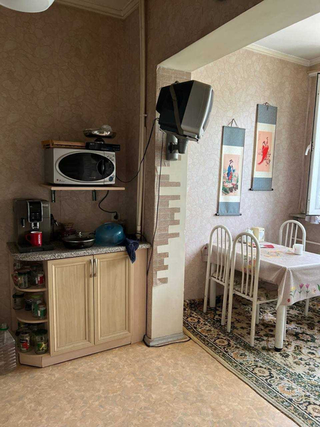 СРОЧНО !! Продается квартира в Яшнабаде 2/3/5 ( 60 кв/м ) Авиасозлар 1