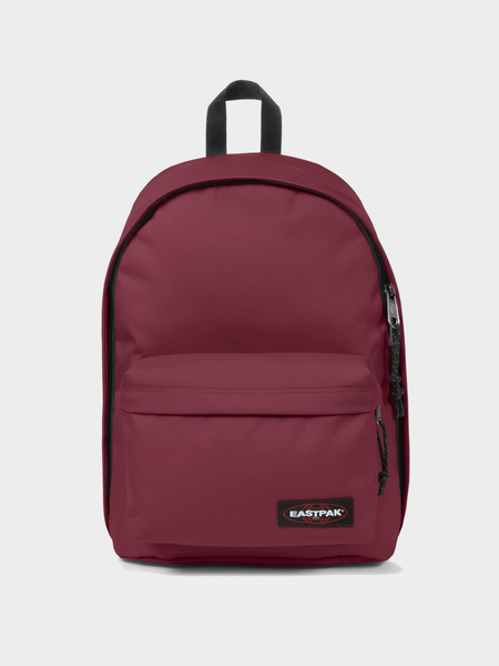 Рюкзак от EastPak. Бордовый цвет.