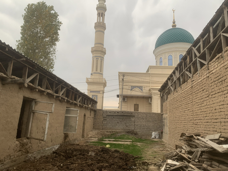 СРОЧНО йер сотилади 2.4 соту