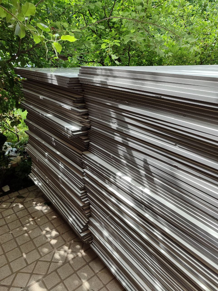 Pvc materiallar, akril va kromka