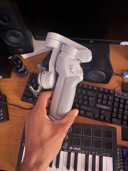 Stabilizator sotiladi DJM Osmo 3 Yangi