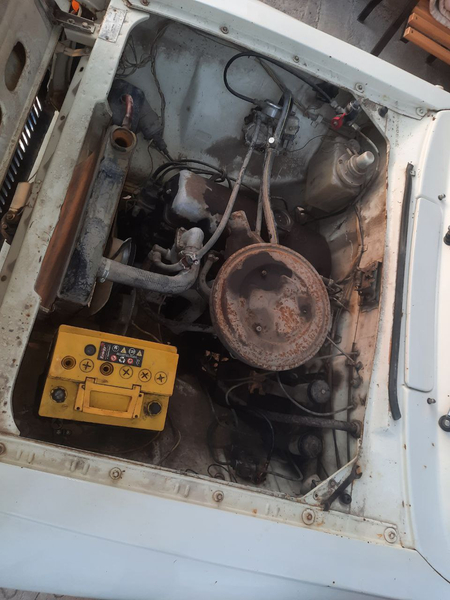 Makvich 412 sotiladi gaz benzin. Xolati yaxshi prsepti bor