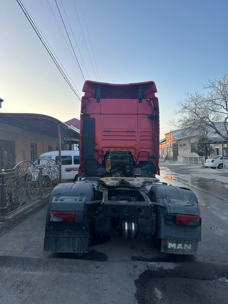 Продаём тягачь МАН