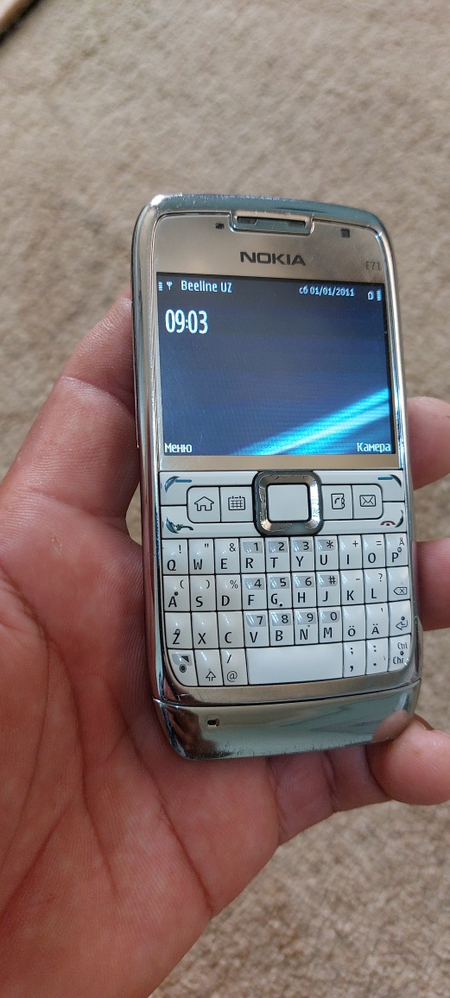 Телефон Nokia E 71