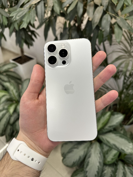 iPhone 15 pro max 256 gb LLA white titanium