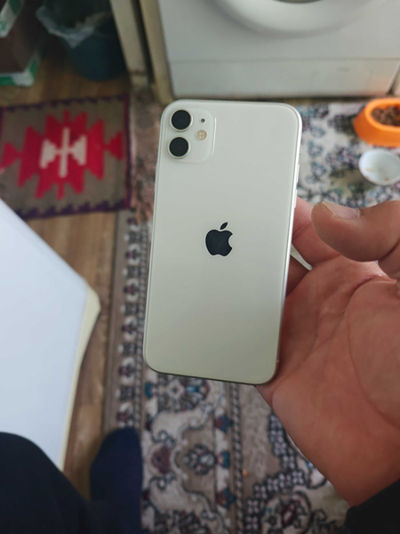 Iphone 11 в идеальном состоянии