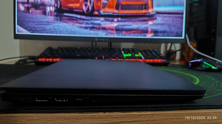 Notebook lenova yangi