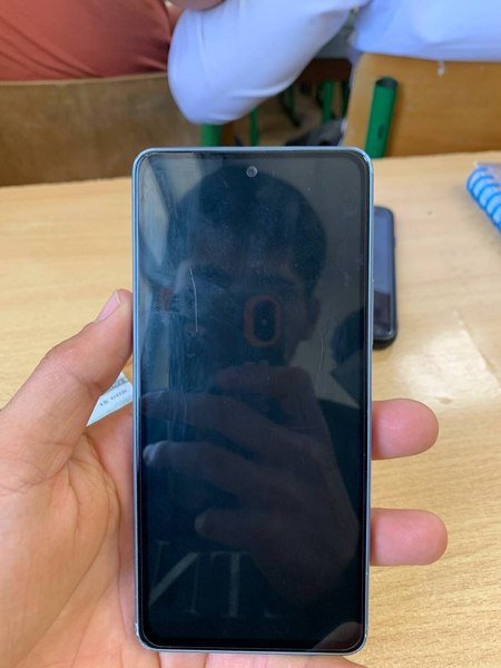Samsung A53 5G.  8/256GB
