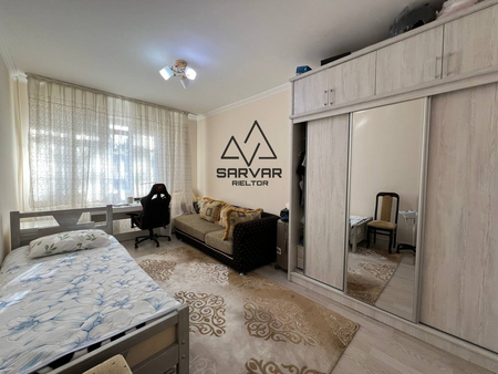 Продам 2в3/3/5 Буюк Ипак Йули Художников