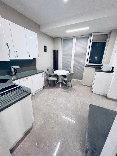 Алайский• 3-комн • 90 м² • этаж 3/5 • [ЖА:002]