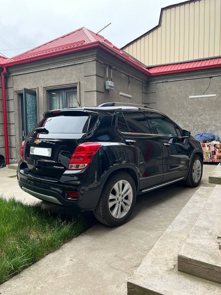 Продам свой Tracker premier