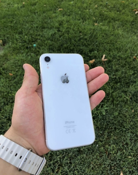 Iphone Xr 4/64 White
