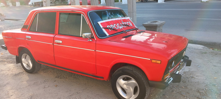 Vaz 2106 sotiladi