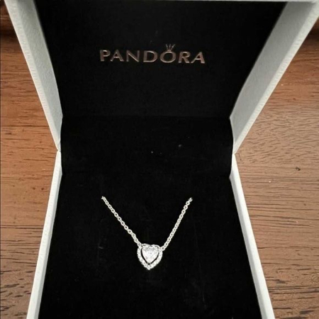 Pandora цепочки с каропка документами