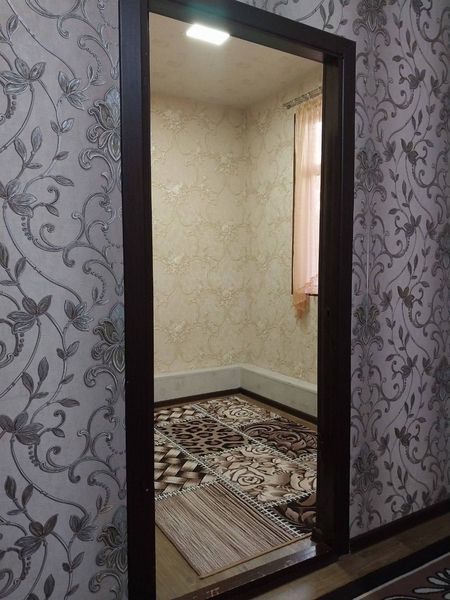 Chlonzor 10 kvartl  2*3qlngan metro yaqn oilaga qizlarga