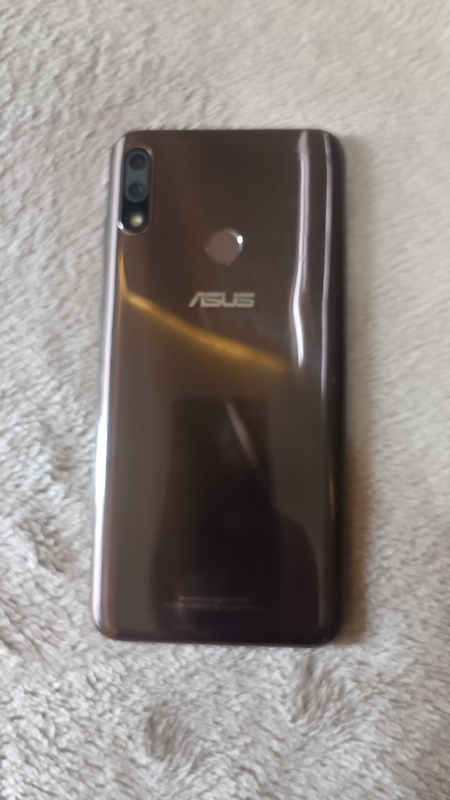Мобильный телефон ASUS MAX PRO M2