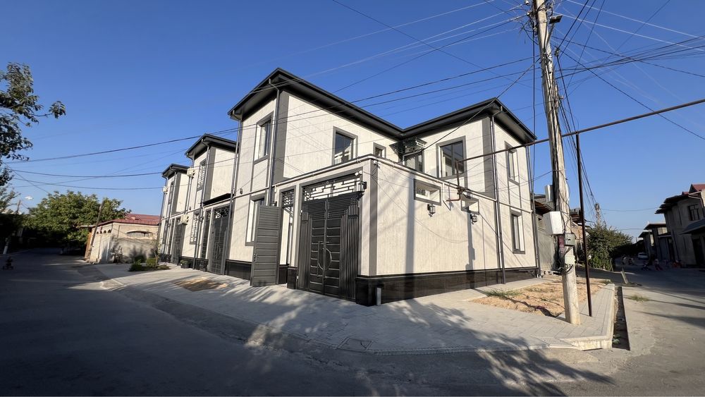 Yunusobod tumani Xasanboy mahalla 313-maktab oldida Kottej sotiladi