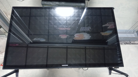 Televizor Smasung Smart Tv Yangi 1 oy ishlatilgan