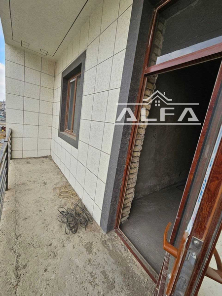 1 xonali 50m² 4-qavat sotiladi.