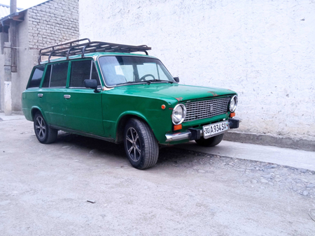 Сотилади Жигули ВАЗ 2102