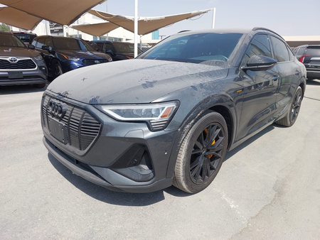 Audi e tron quatro