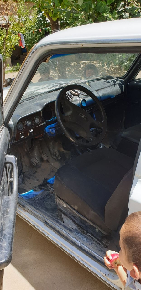 Vaz 2106 sotiladi