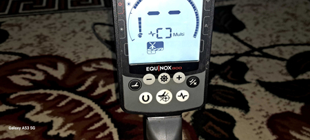 ПРОФЕССИОНАЛЬНЫЙ 
Металлодетектор Minelab EQUINOX 800