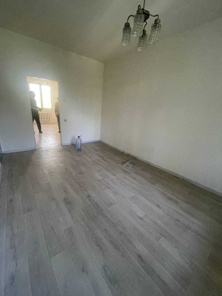 uy sotiladi chilonzor al xorazimi kruk 2xoan 49000$ 5 etaj