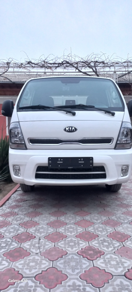 KIA BONGO3 LPG идеальный